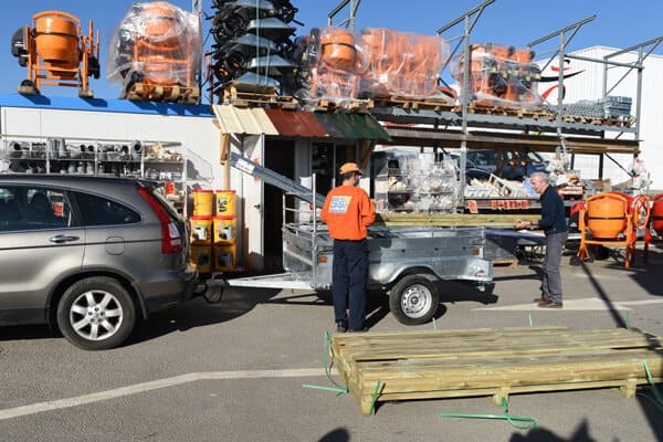 Brico Cash : Groupement dans la Vente de produits bricolage discount