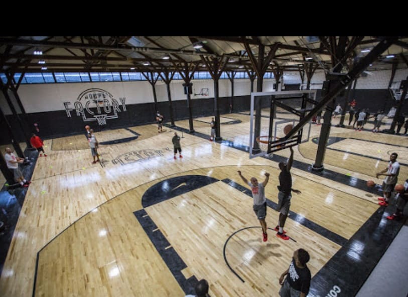 HOOPS FACTORY Franchise de location de terrains de basket-ball